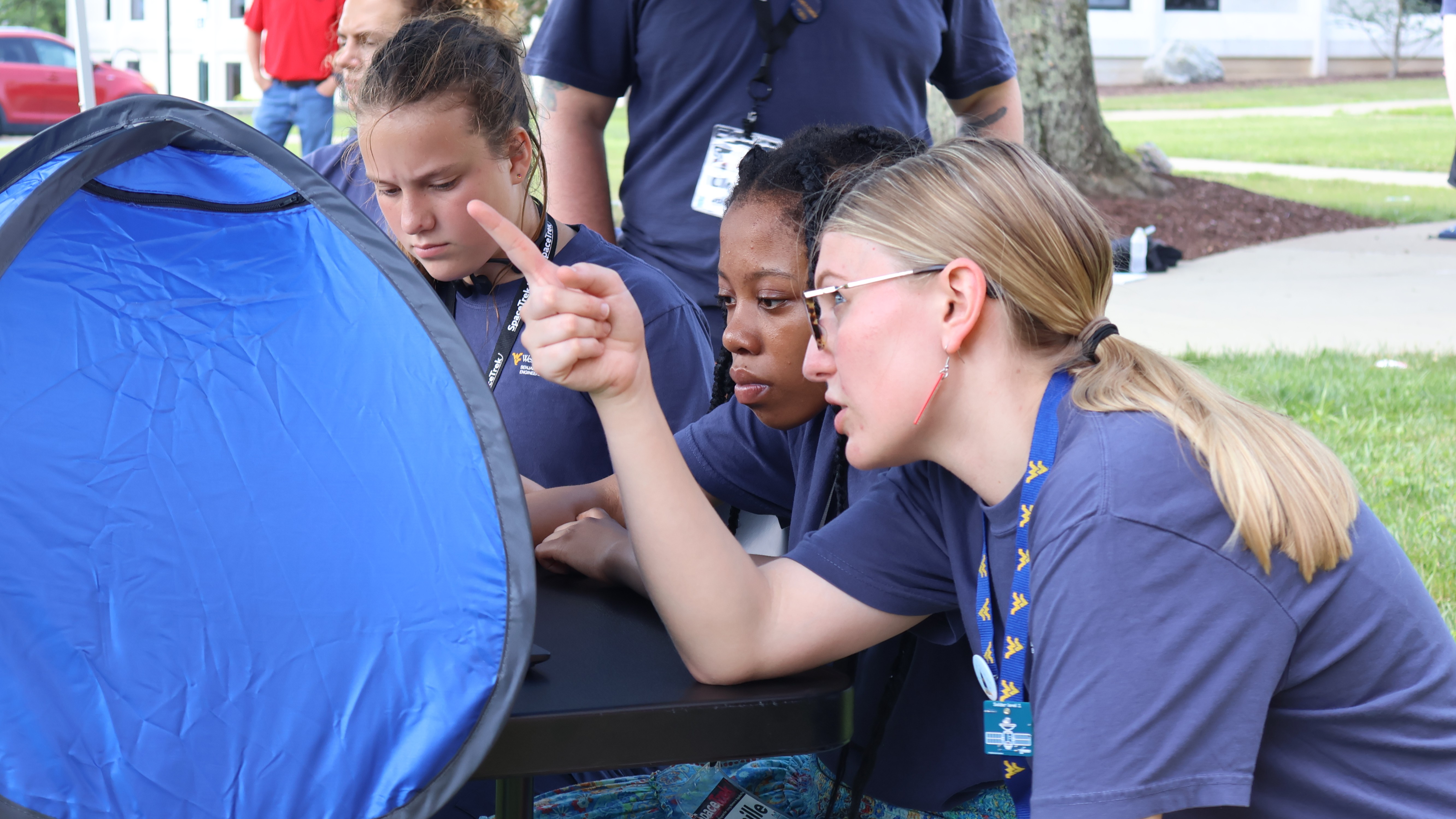 WVU students mentor the next generation of aerospace engineers during ...