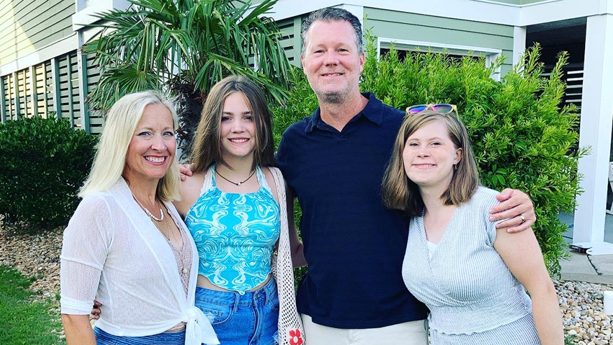 Alumni couple’s planned gift pays tribute to WVU family impact ...