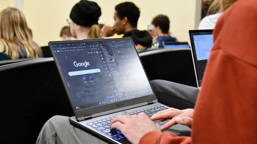 Cloud hosting software project empowers WVU students for hands-on ...